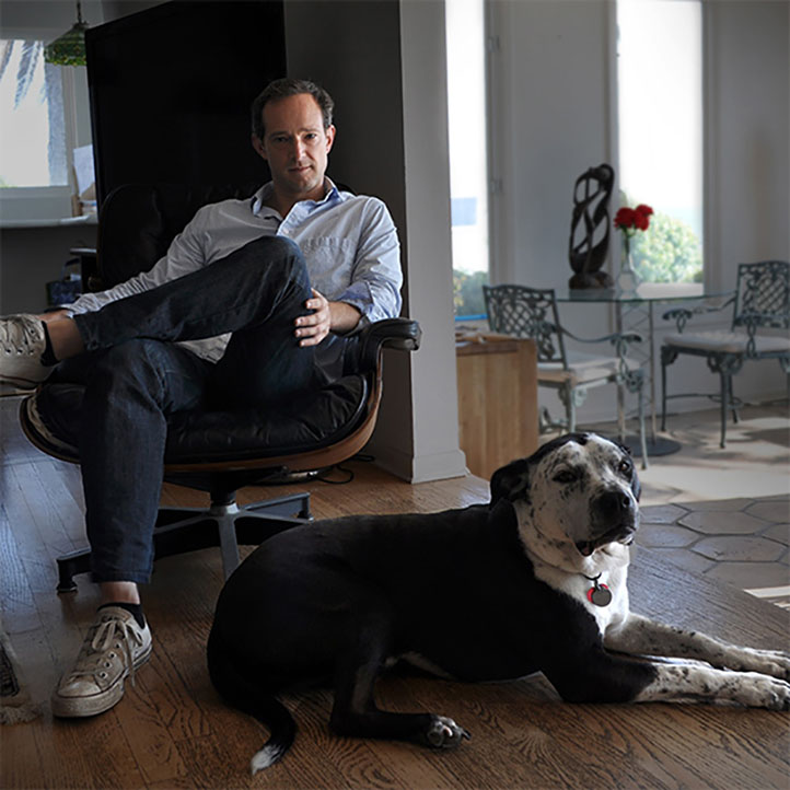 Thomas Burns - About